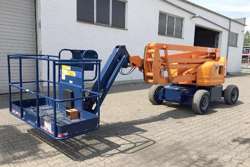 Gelenkteleskop-Arbeitsbühnen Hybrid & Bi-Energy | BS Mietservice GmbH